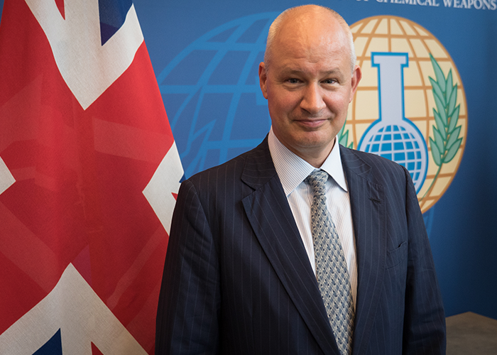 Ez a méreg, nem a ciánkáli… – Bal – Rad